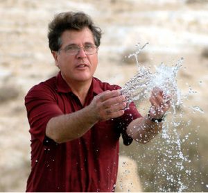 Water in Arid Lands - Mapping and Managing A Scarce Resource in the ...