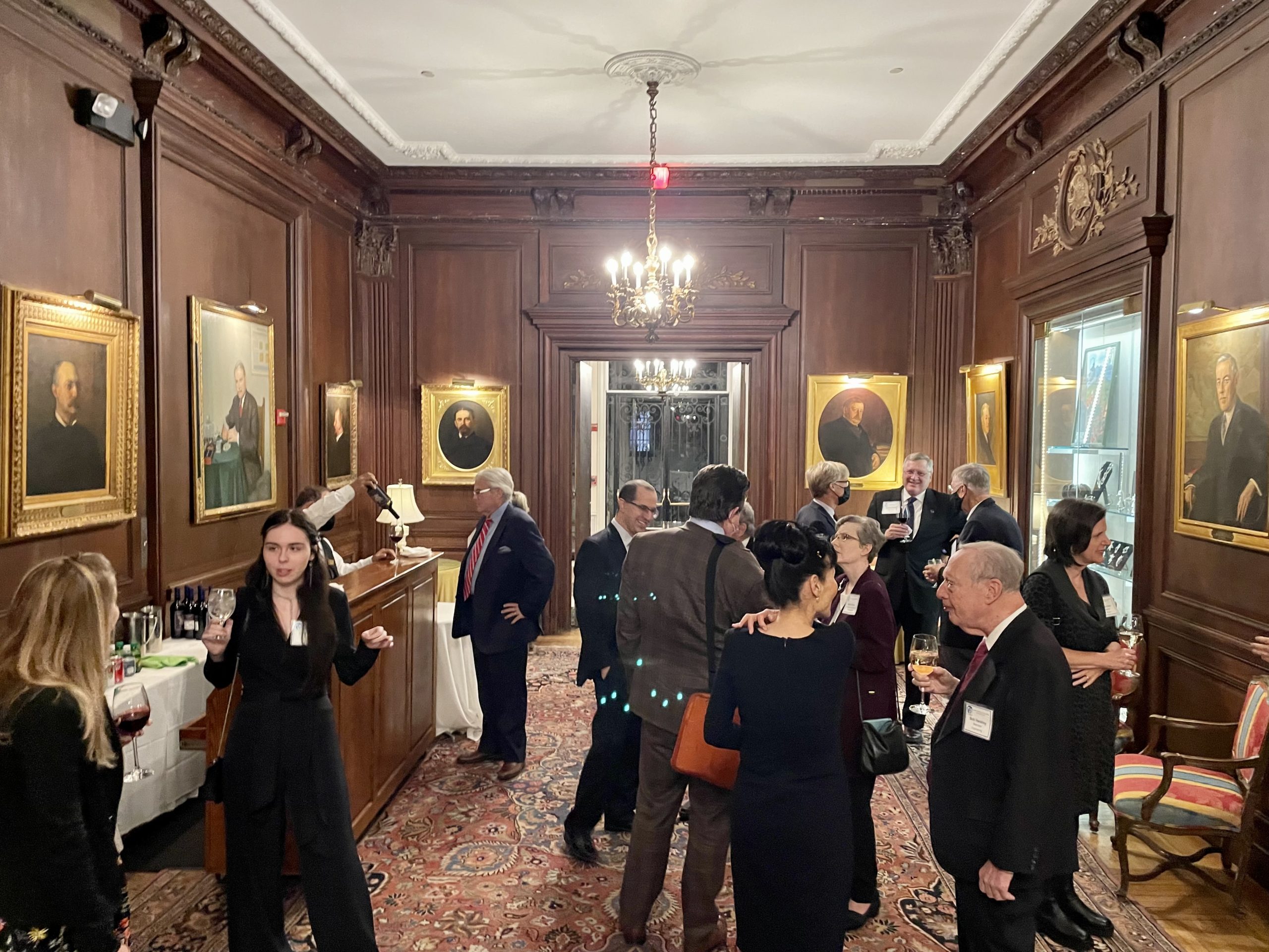 Microchip Accelerators - Laser-driven particle accelerator-on-a-silicon ...